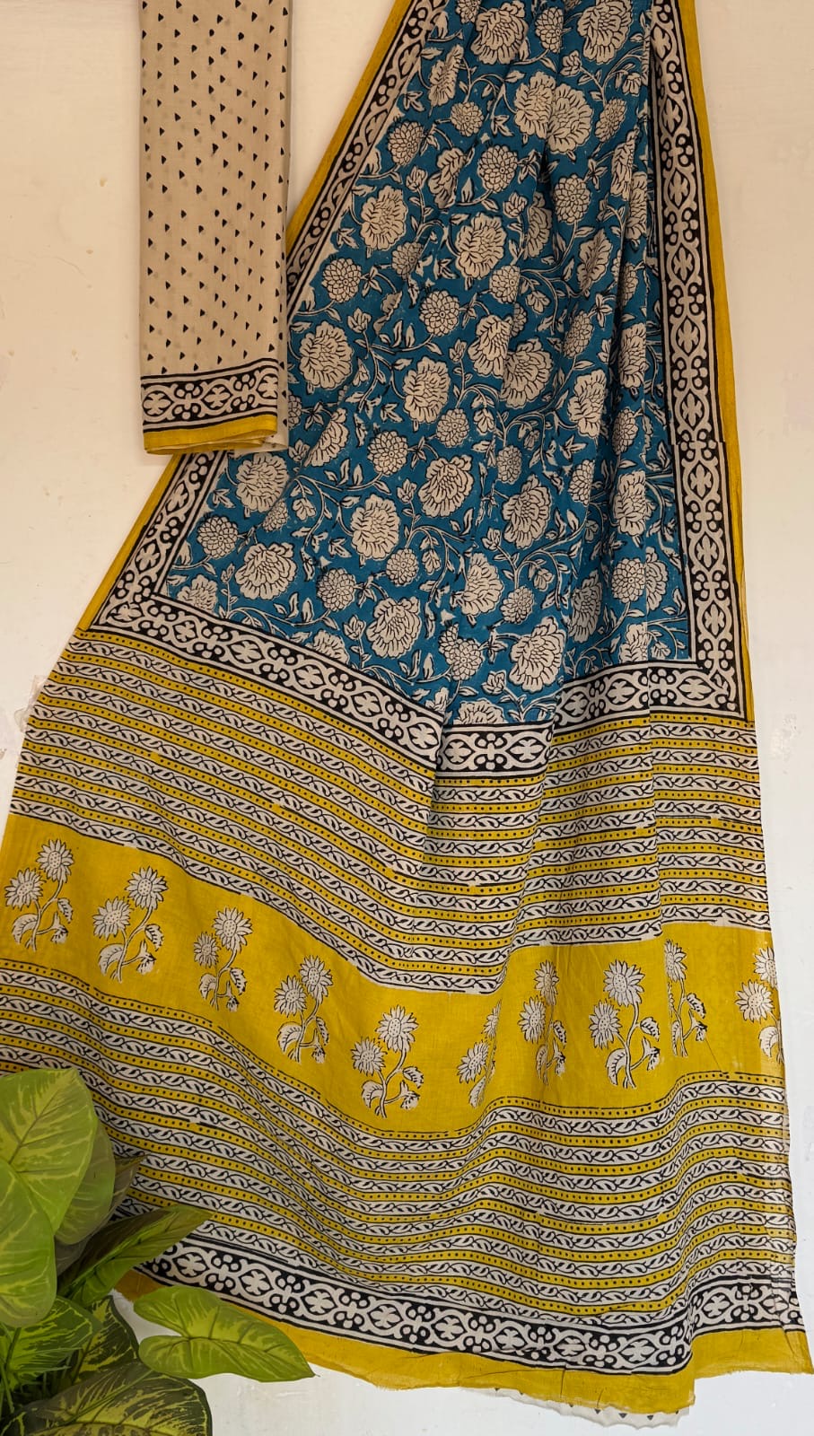 Blue Bagru Handblock printed MulMul cotton saree – Looms & Tassels